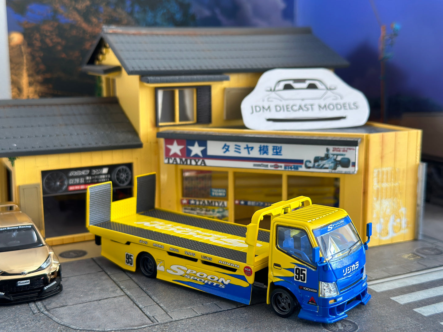 Micro Turbo Spoon Custom Tow Truck Flatbed Trailer Model – JDM Diecast Models